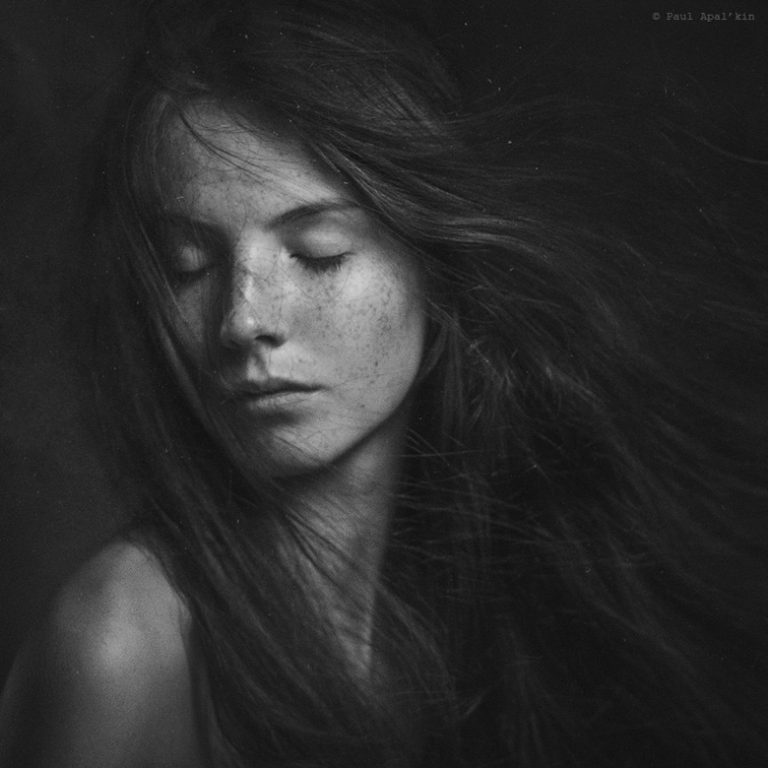 Sensual and Delicate Portrait Photography by Pavel Apal`kin