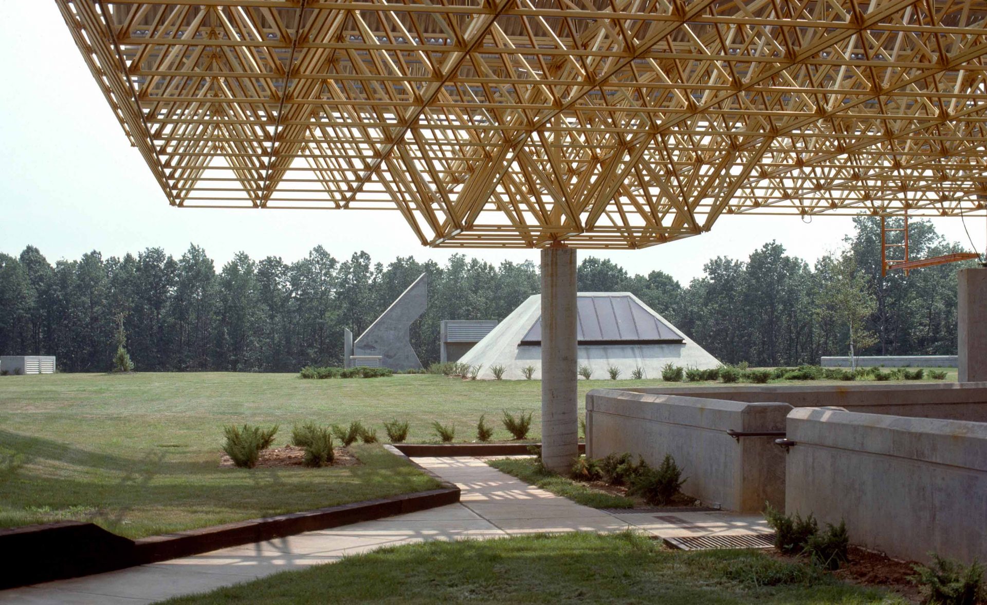 The most unusual schools in the World: fundraising program for schools