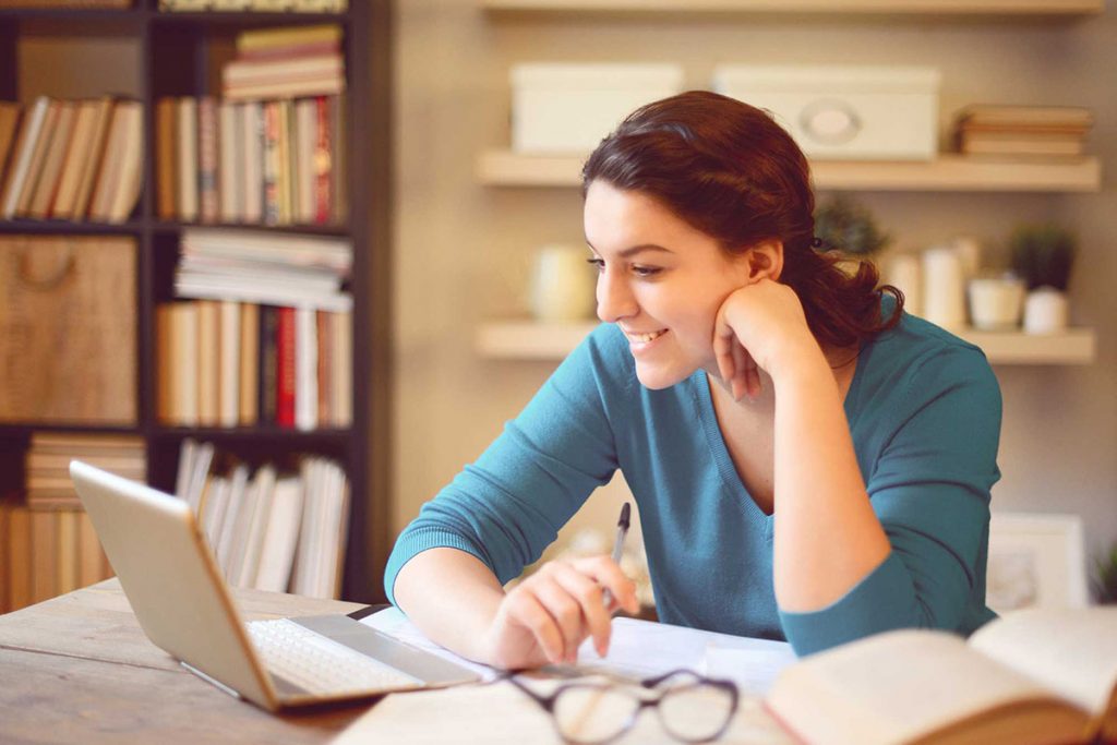 Reasons Why You Should Consider Studying Online