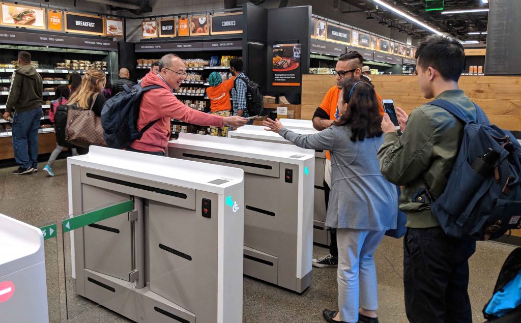 HoHow ‘Amazon Go’ Works: The Technology Behind the Grocery Store