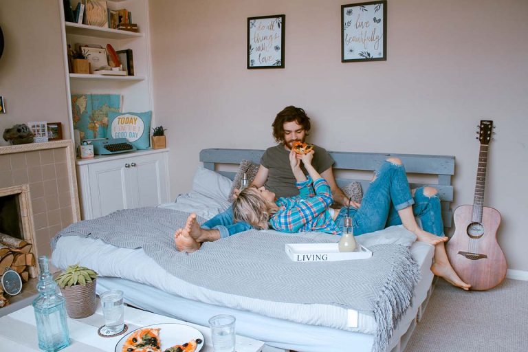 Relationship Guide For Millennials Sex Toys And Vibrators