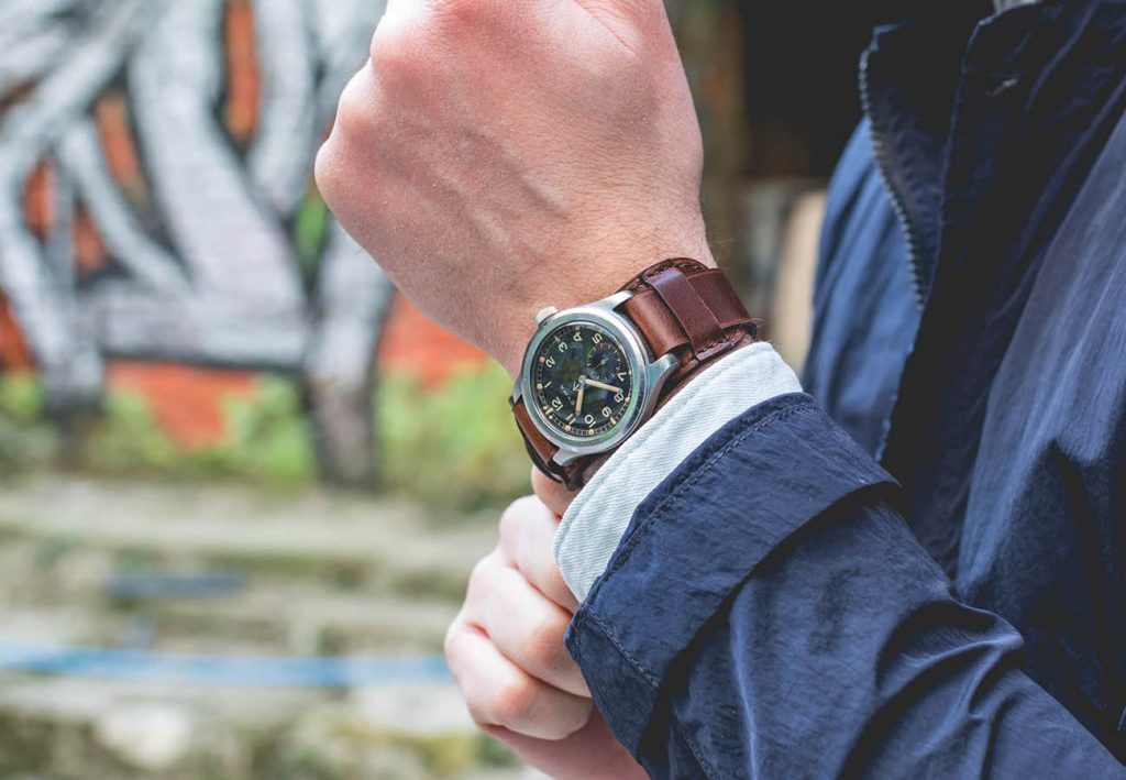 Strap In, Gents: Here's Your Ultimate Guide to Watch Strap Types!