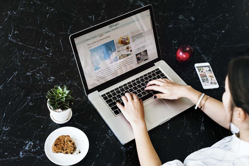 How to Attract More People to Visit Your Website - Internet Vibes