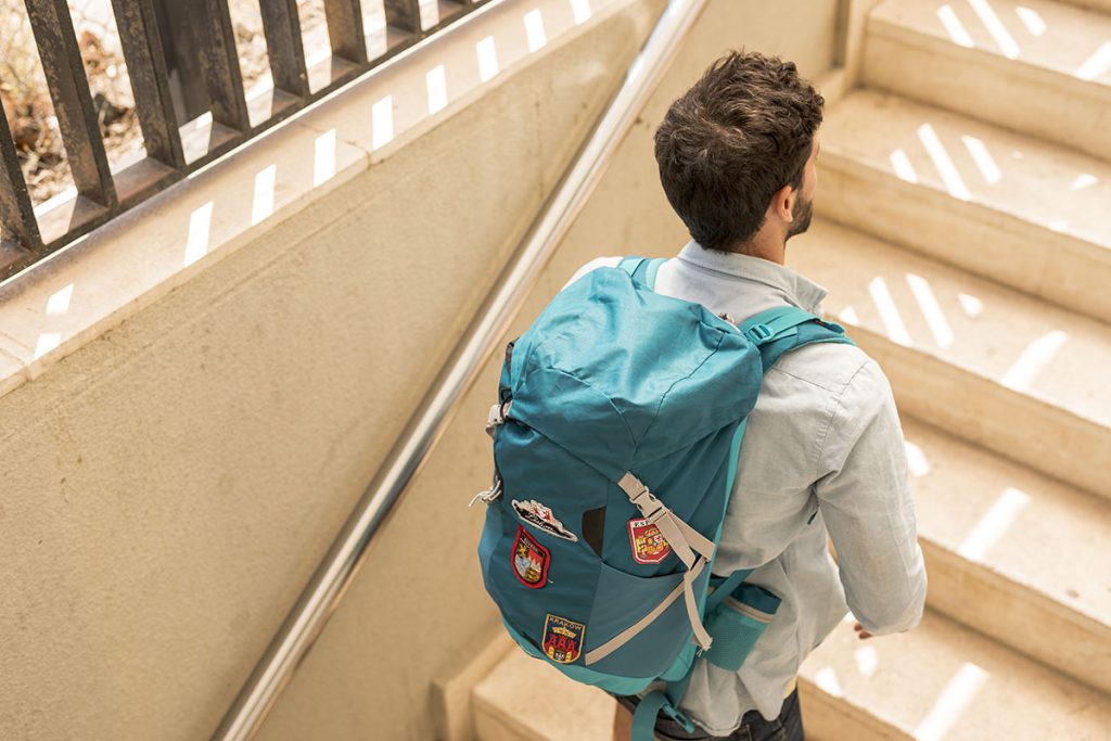 7 Advantages of Using School + Bags For Every Person - Internet Vibes