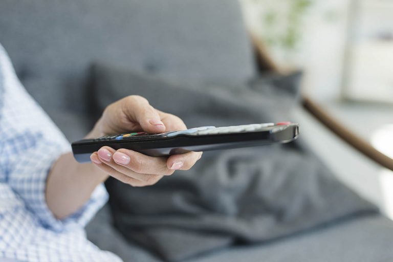 Broadband and TV Package: What You Need to Know - Internet Vibes