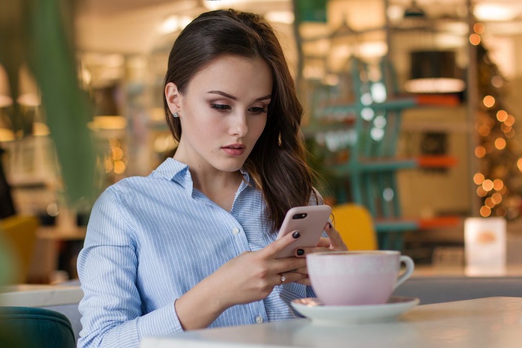 What Are Our Chrometophobia Triggers? - Internet Vibes