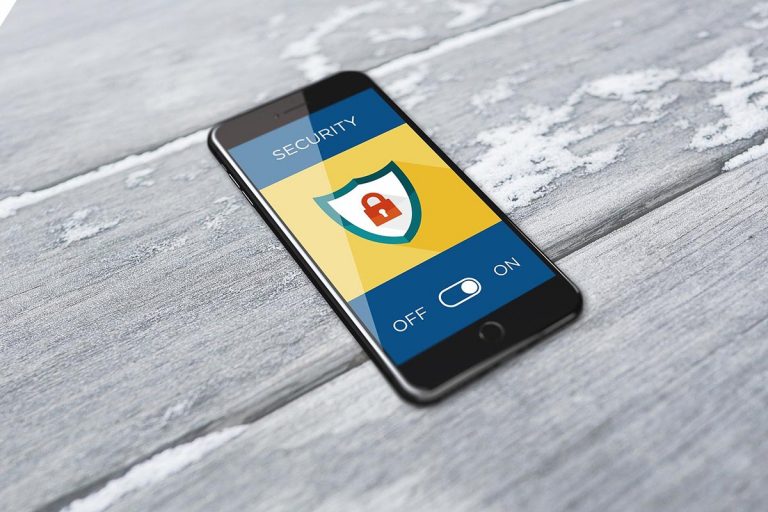 Top 5 Security Risks for Smartphone Users - Internet Vibes