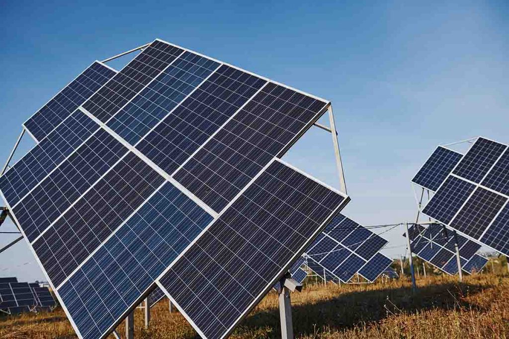 5 Solar Companies That Are Changing the World - Internet Vibes